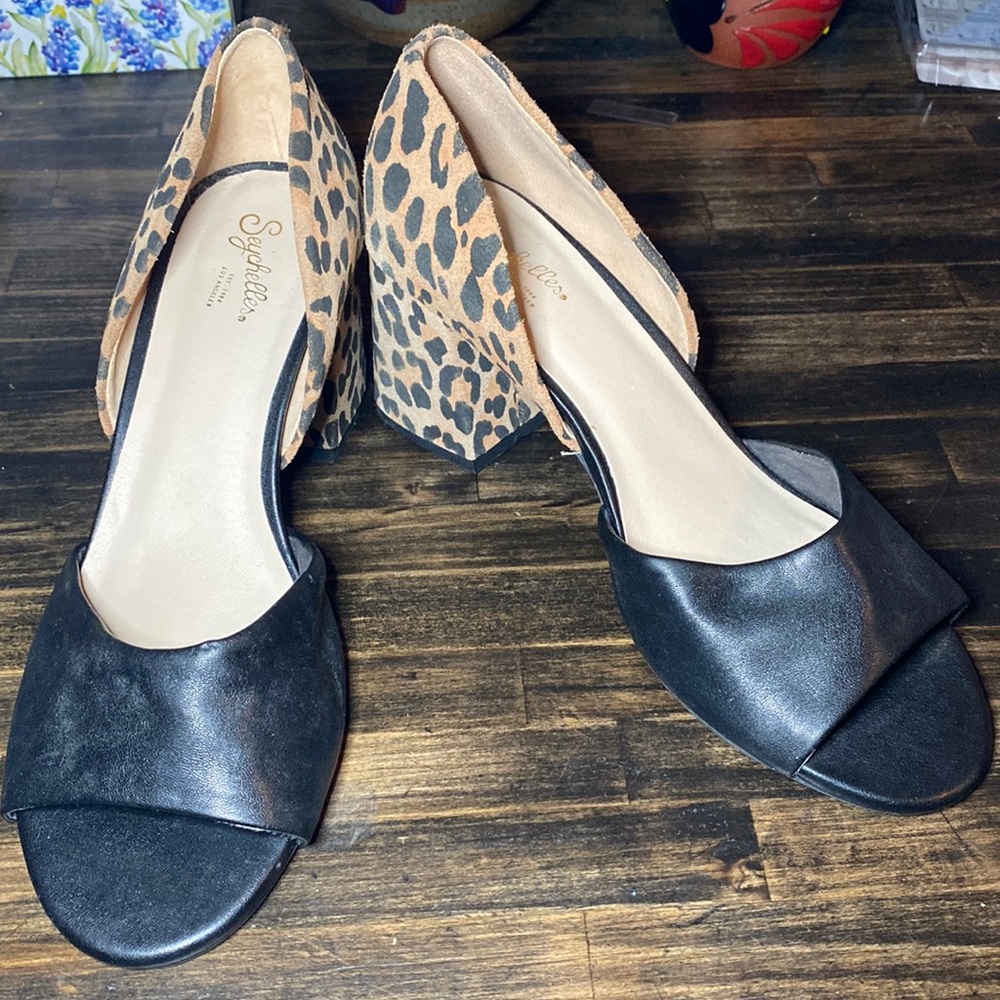 Seychelles Animal Print Block Heels With Peep Toe - Gem